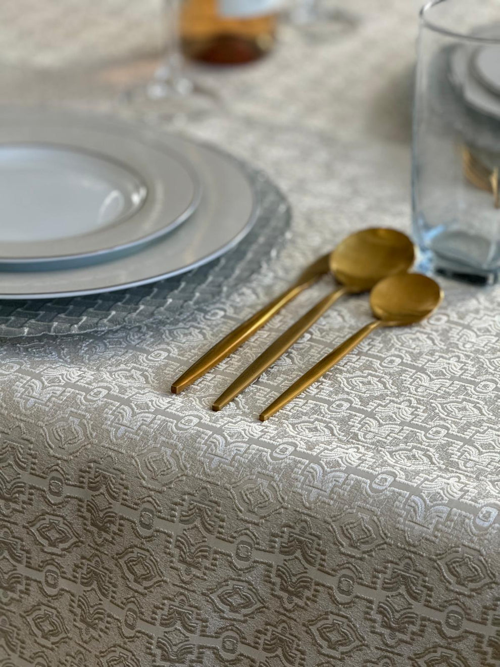 1125 Regal – Opulence Decor